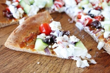 Greek Pizza | Greek Pizza Recipe