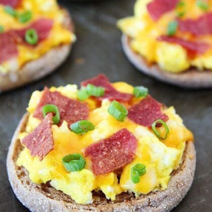 English Muffin Breakfast Pizzas