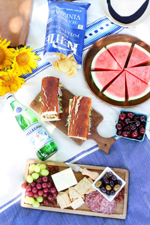Summer Picnic Recipes and Tips