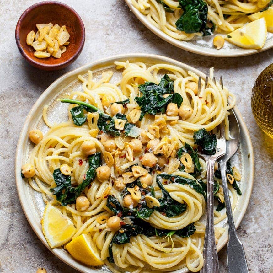 Spaghetti with Chickpeas & Kale