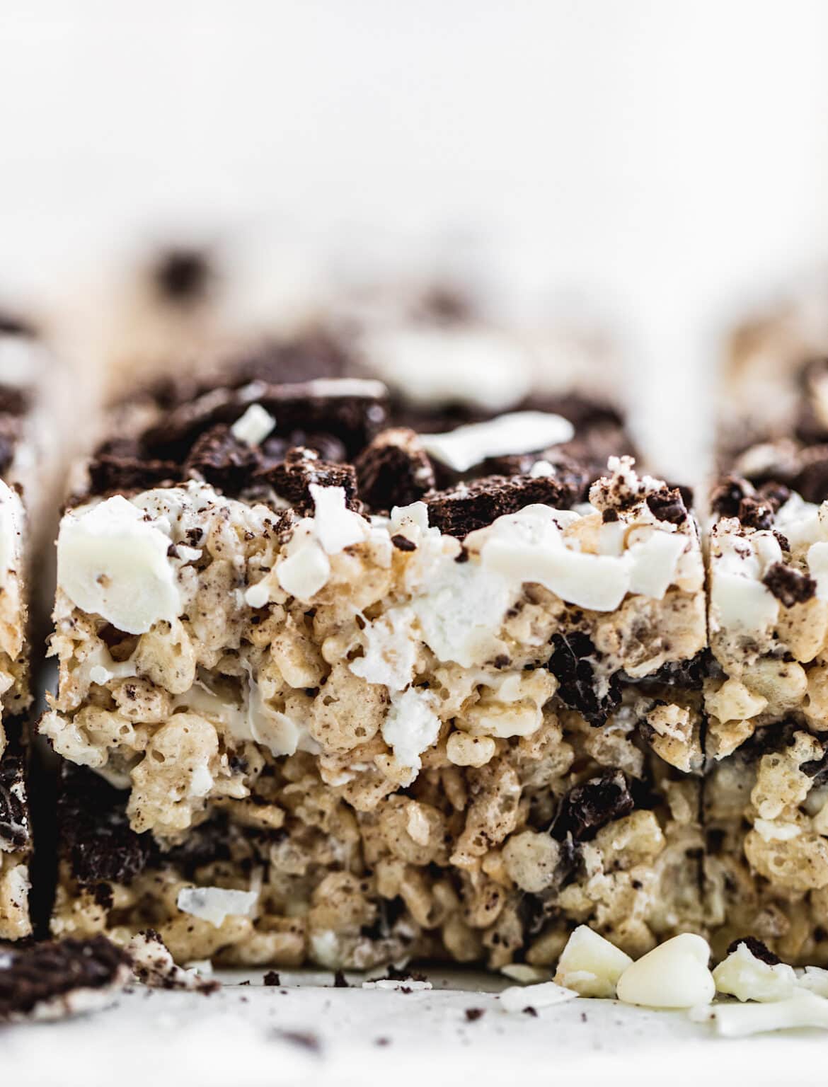 Oreo Rice Krispie Treats {Thick & Gooey} - Two Peas & Their Pod