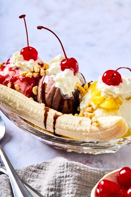Banana Split Recipe {Classic} - Two Peas & Their Pod