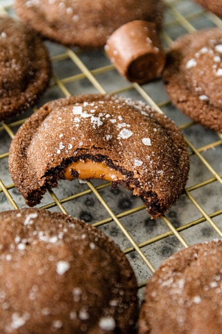 Rolo Cookies {Chocolate Caramel Surprise!} - Two Peas & Their Pod