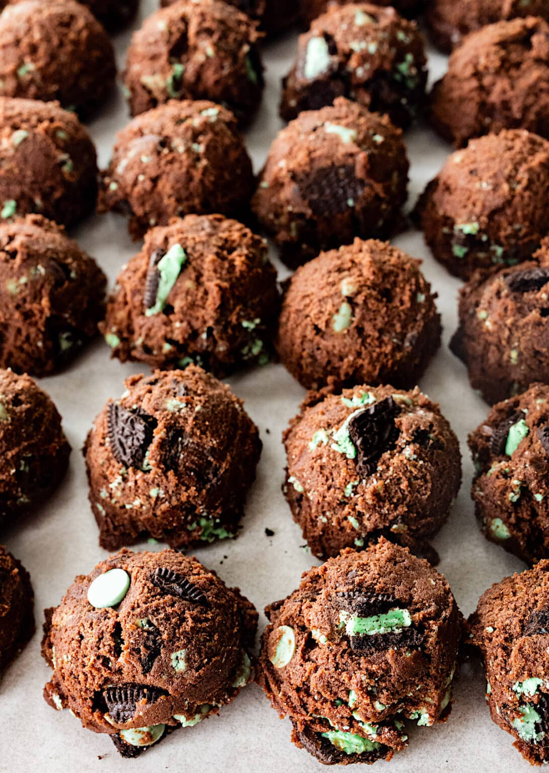 Chocolate Mint Oreo Cookies - Two Peas & Their Pod