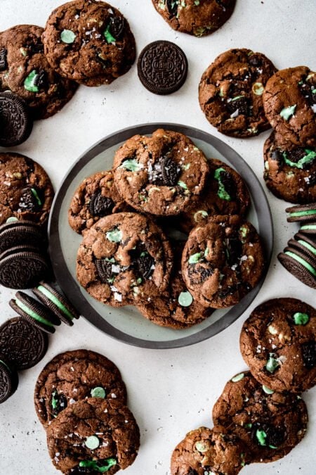 Chocolate Mint Oreo Cookies - Two Peas & Their Pod