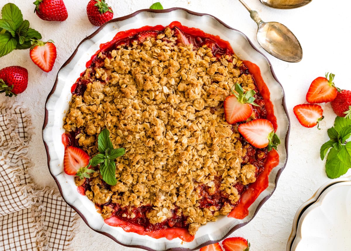 Easy Strawberry Crisp - Two Peas & Their Pod